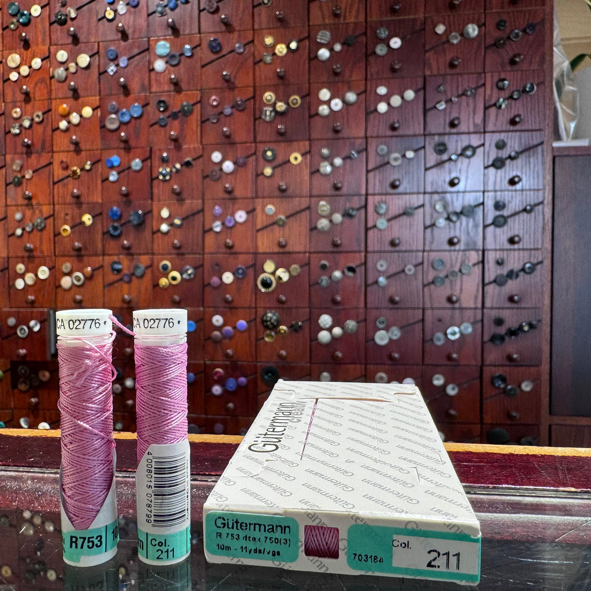 Heliotrope #211 - Gutermann Buttonhole Silk Twist / 10m spool – Buttonmania