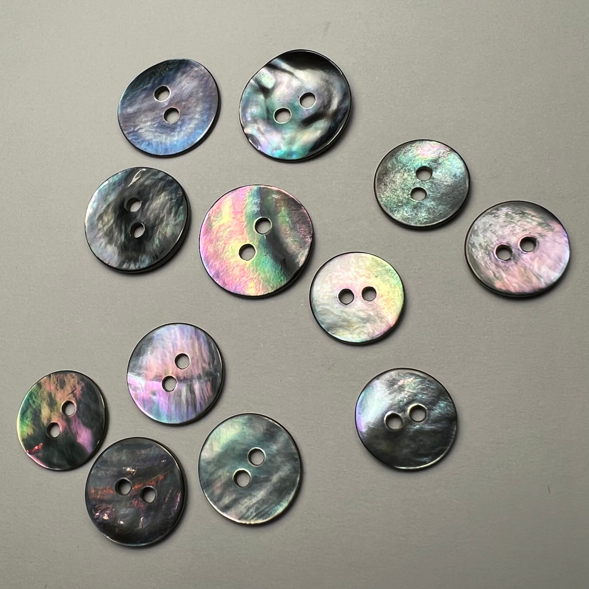 Blue Agoya button / Shell / 2 Hole – Buttonmania