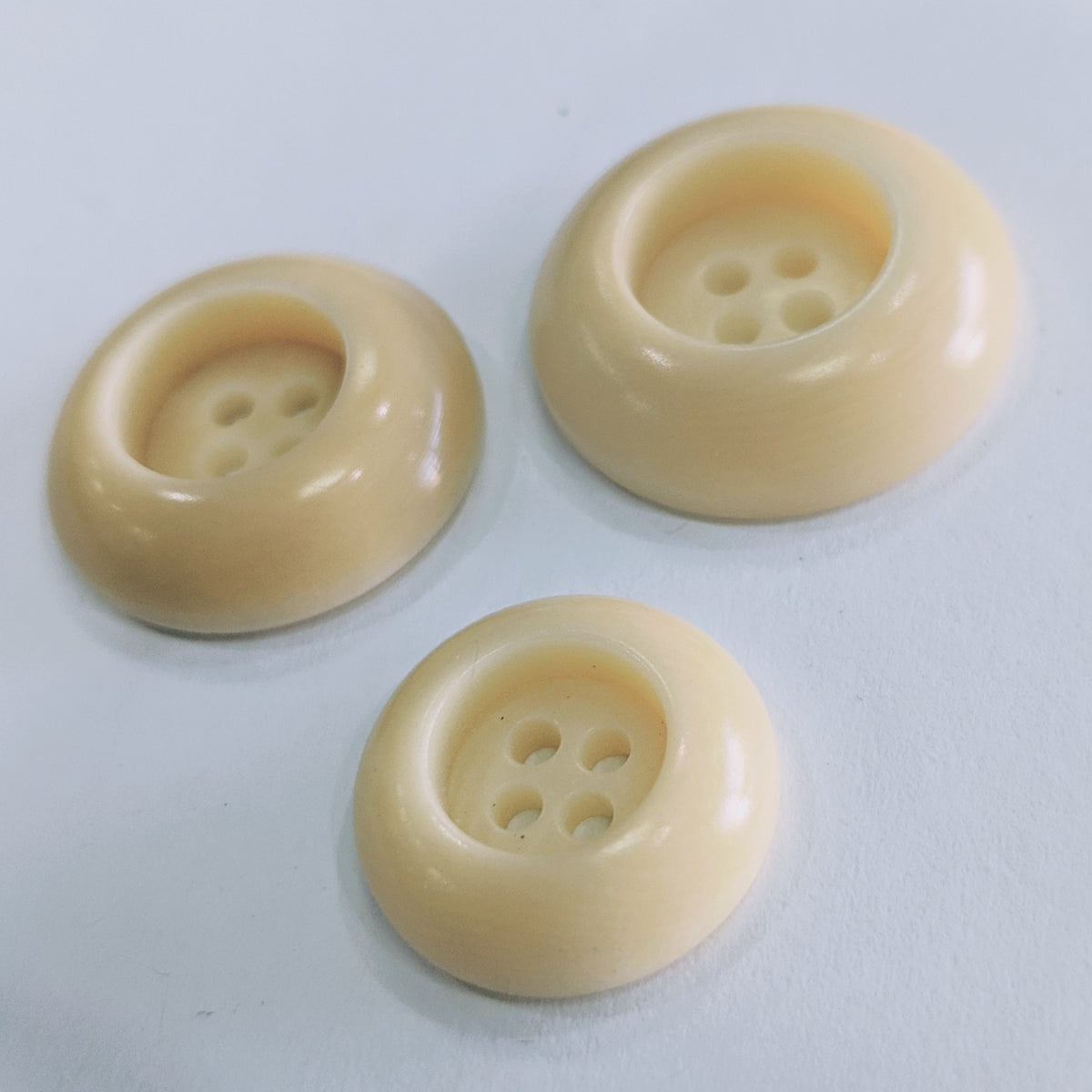 Natural / Vegetable Ivory / Deep Indent / 4 Hole – Buttonmania