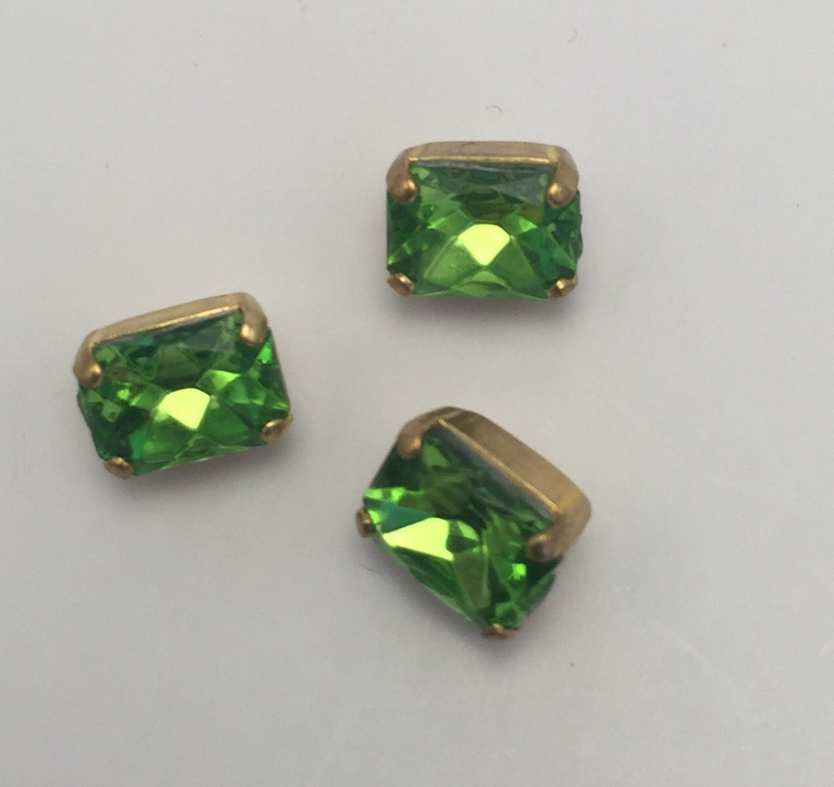 Light Green (gold shank) / Rectangle / Crystal – Buttonmania