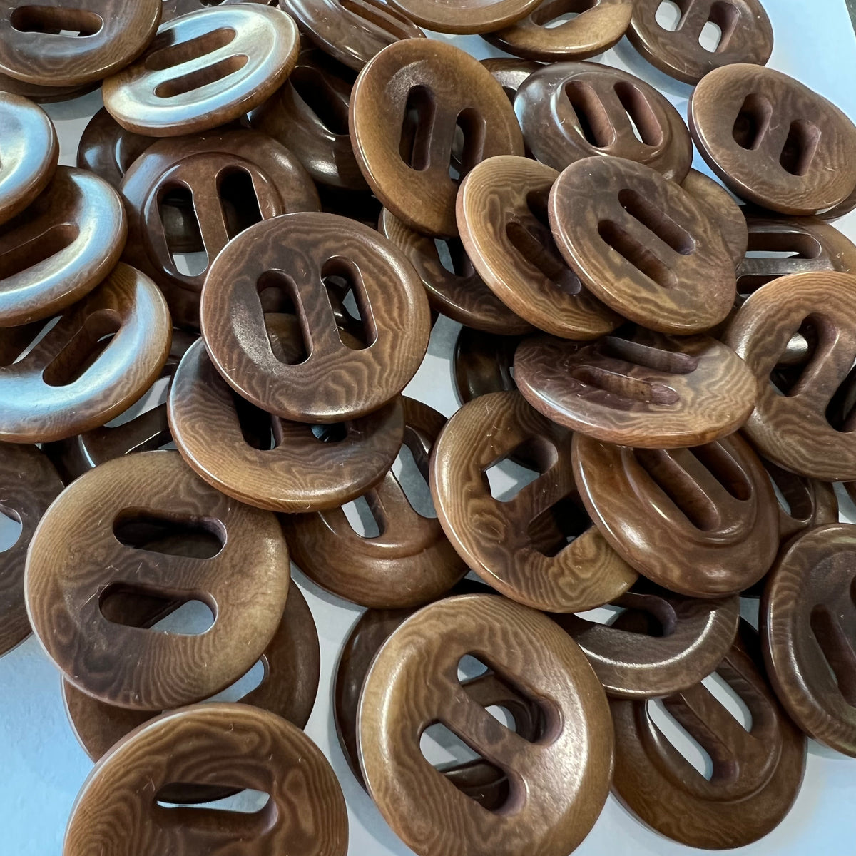 Button Black / Slit Holes / Matte – Buttonmania