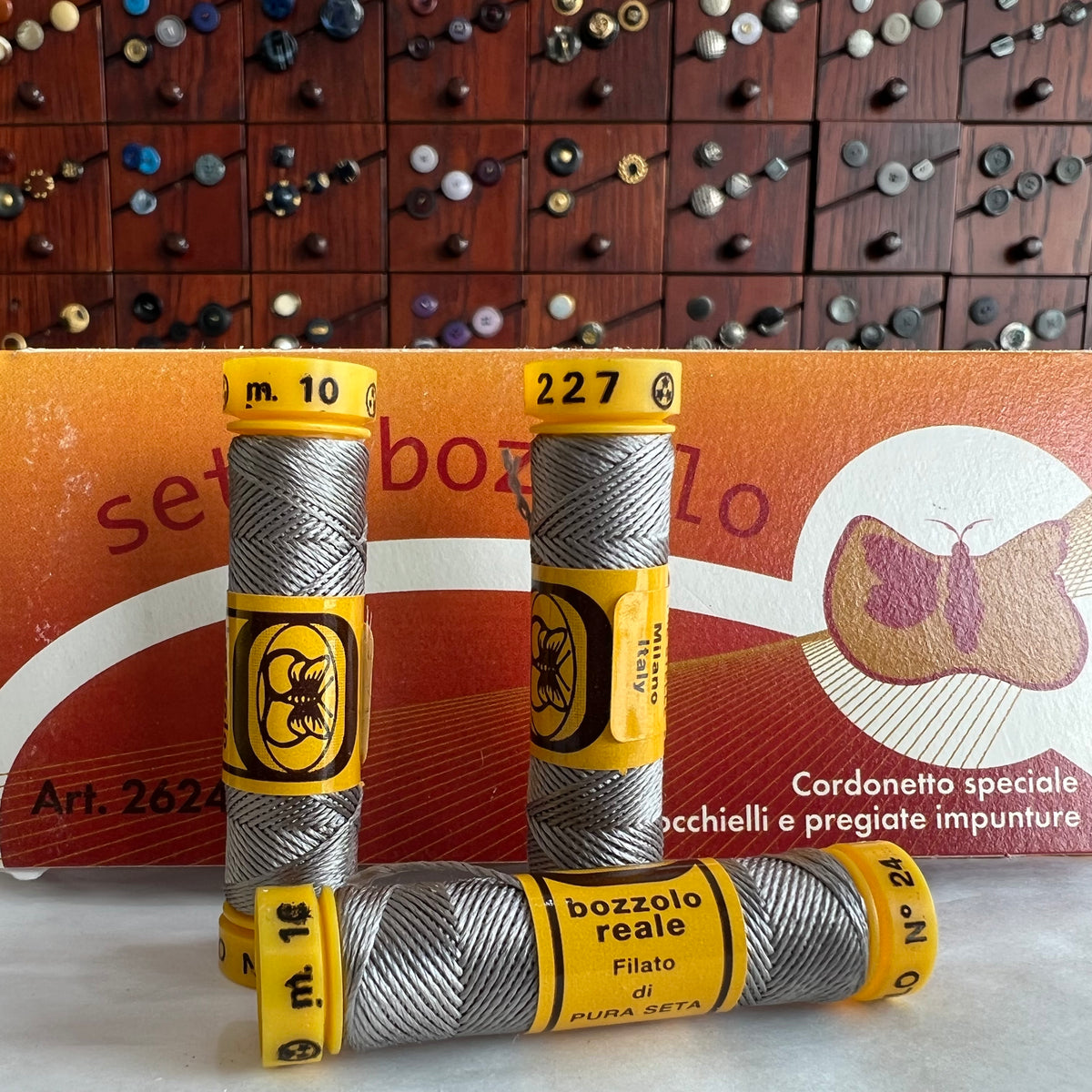 Silver #227 - Seta Bozzolo Buttonhole Silk Twist / 10m spool – Buttonmania